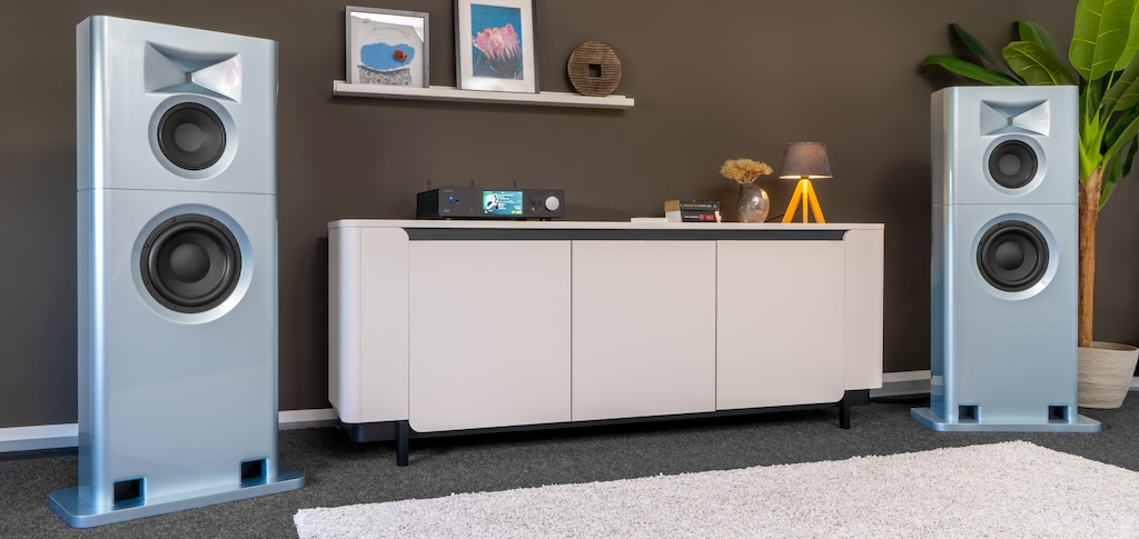 Aktiv-Lautsprecher GGNTKT Model M3 – Immersive Wirkmacht » lite - DAS ...