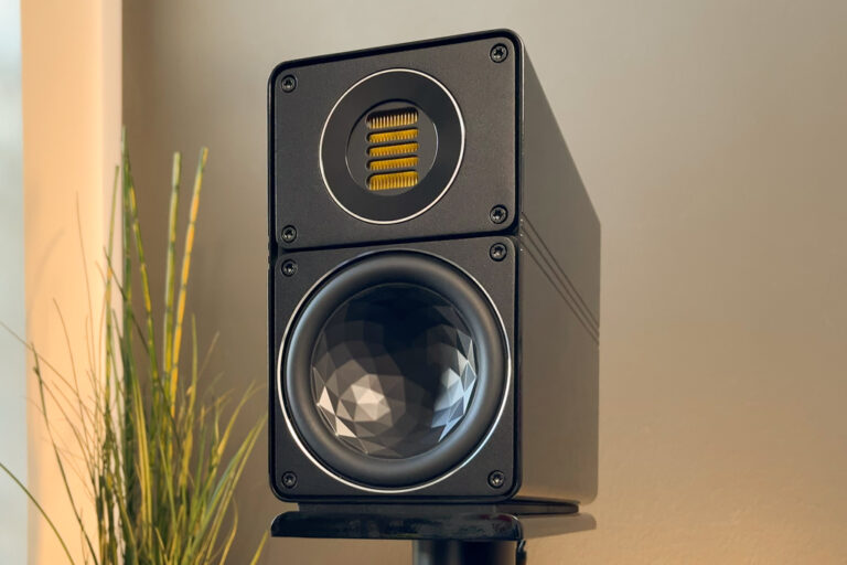 Elac Elegant BS312.2 – Klangenuss aus Strangguss » lite - DAS LIFESTYLE ...