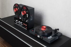 Alice Cooper & Revox kooperieren und präsentieren die einzigartige ...